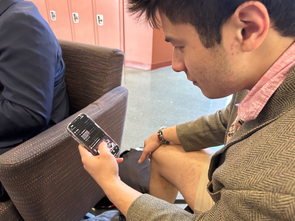 Masculinity, social media, and boys leaning right – The Index